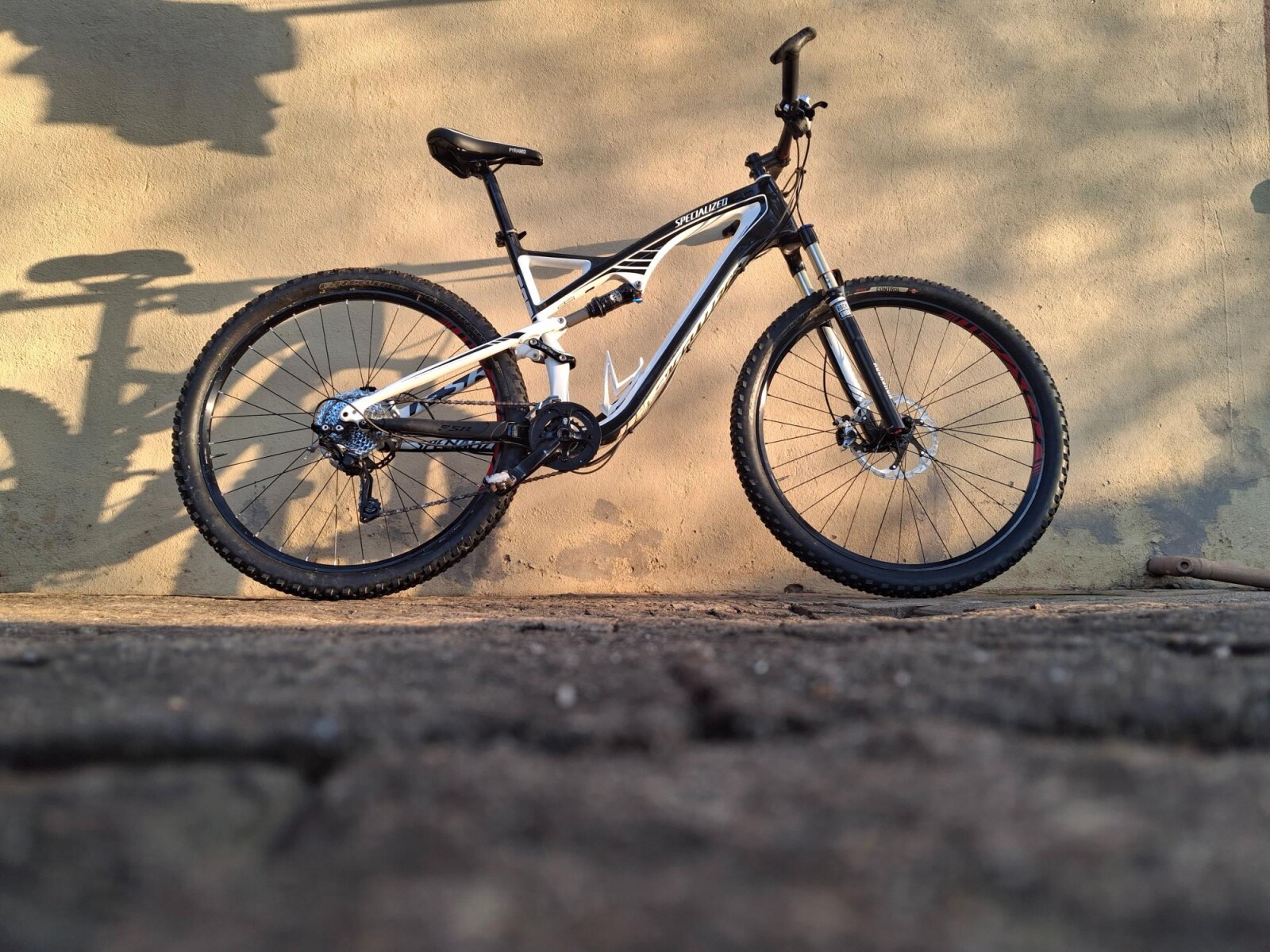 Specialized Camber Comp Carbon | Dual Suspension Mountain Bikes | Bike Hub