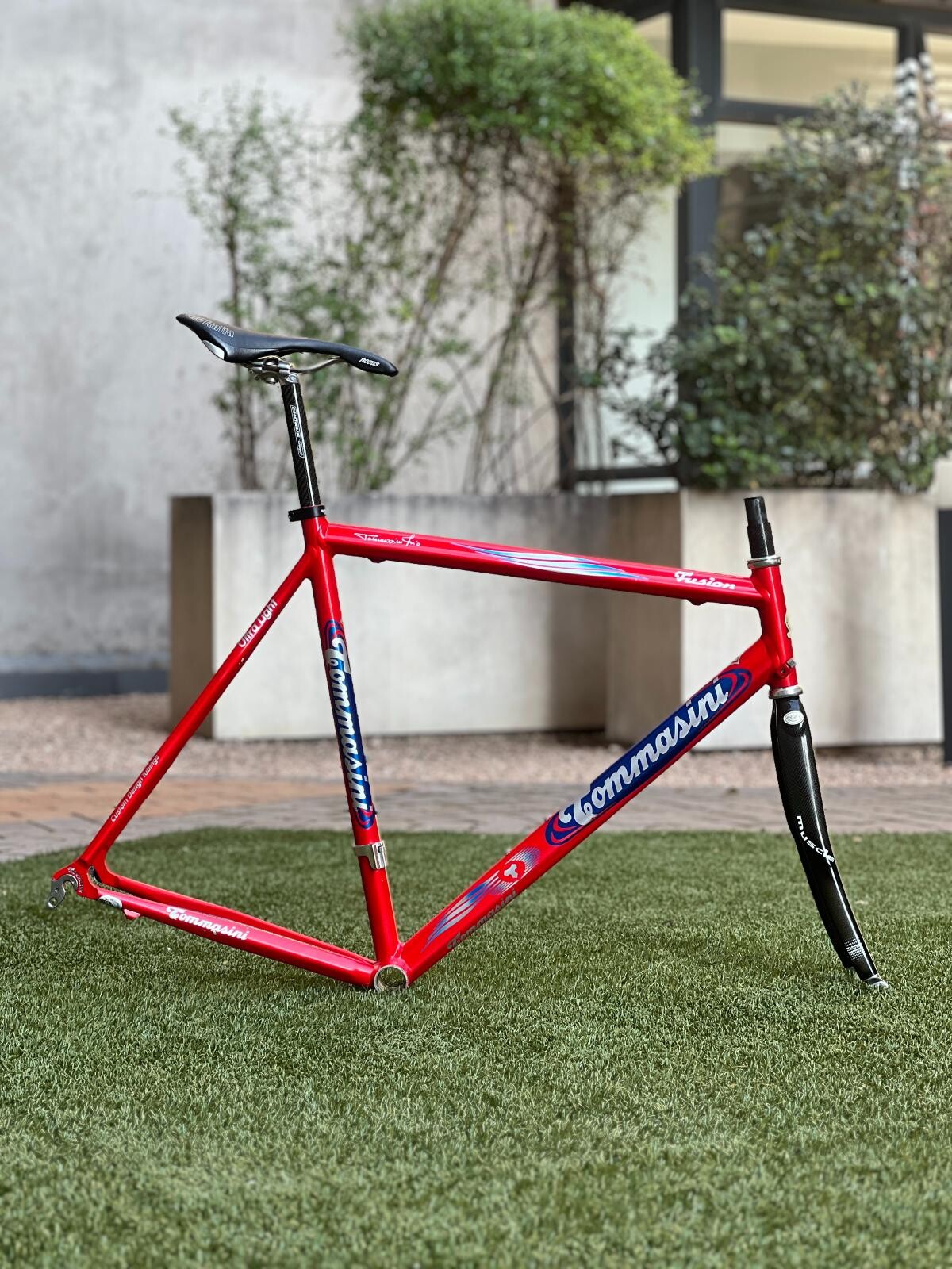 Tommasini Fusion Ultra Light Frameset + Extras | Road Bike Frames ...