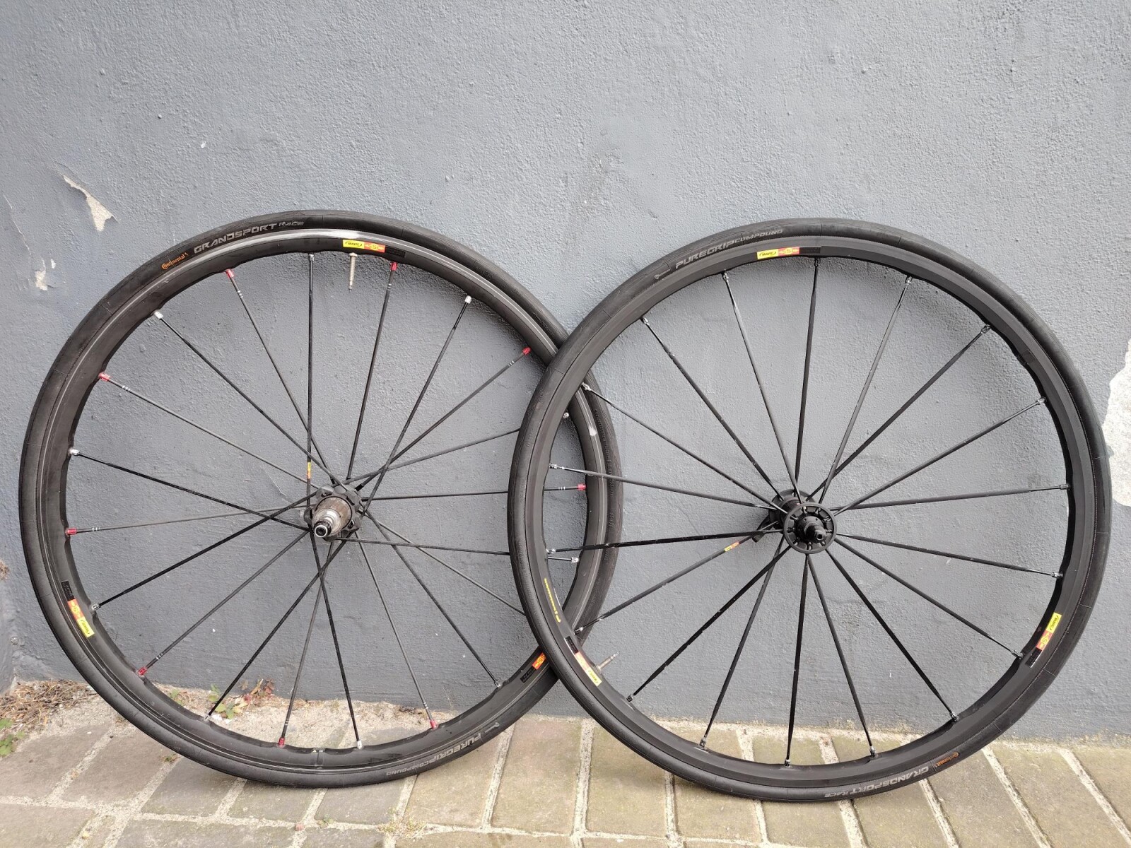 Mavic SSC carbon wheelset | Road Bike Wheels | Bike Hub