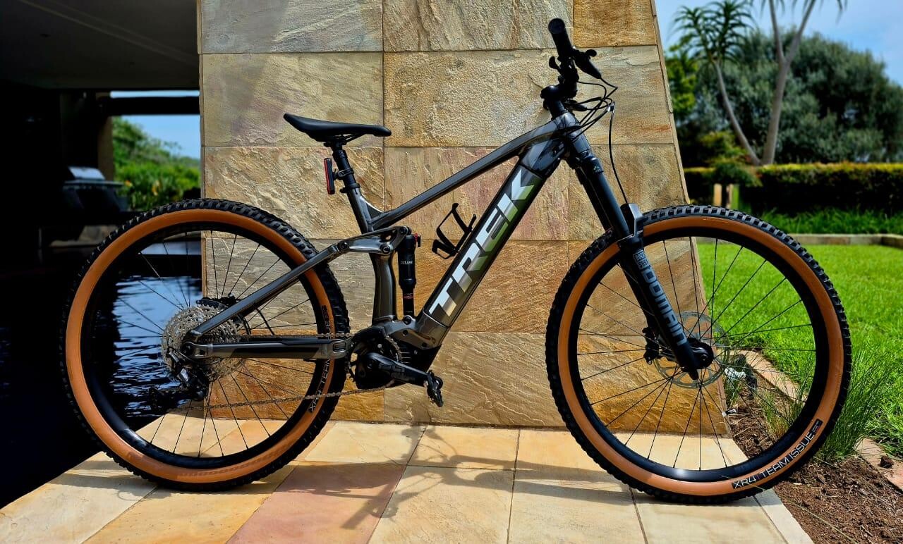Trek Rail 7 Gen 2 (2023) | Dual Suspension Mountain E-Bikes | Bike Hub