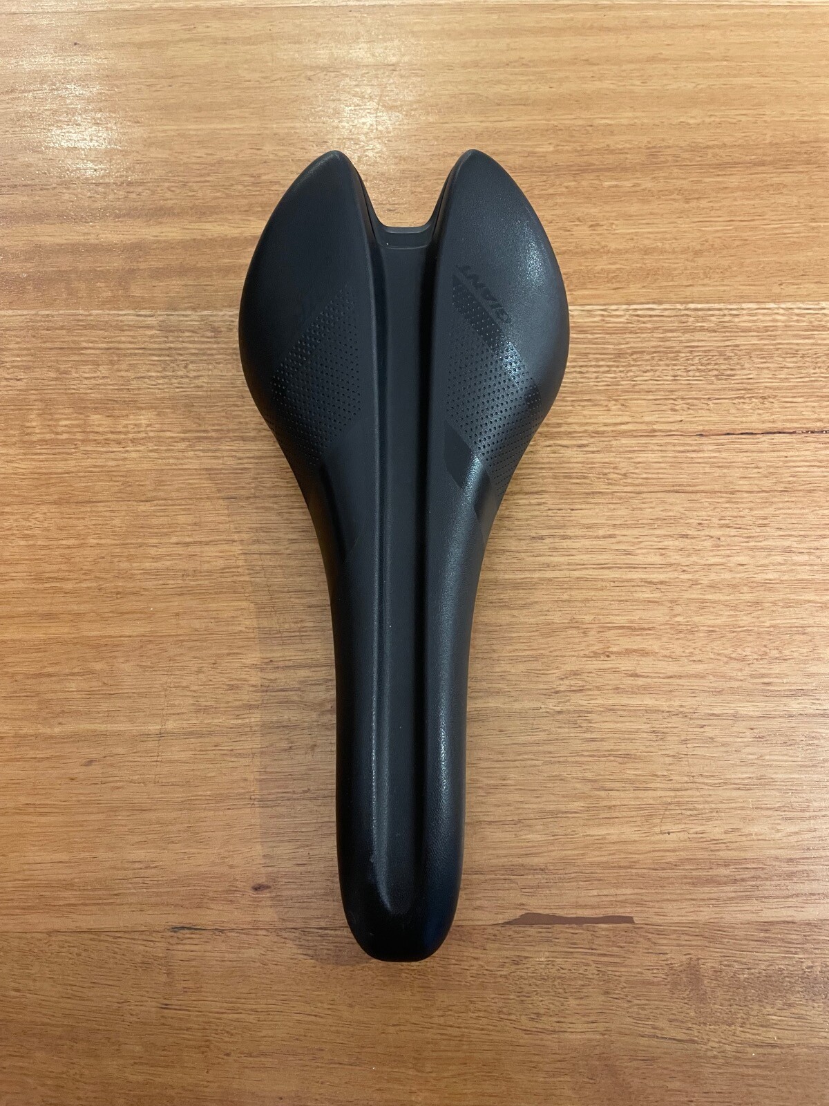 Giant Contact Comfort Saddle | Saddles | Bike Hub