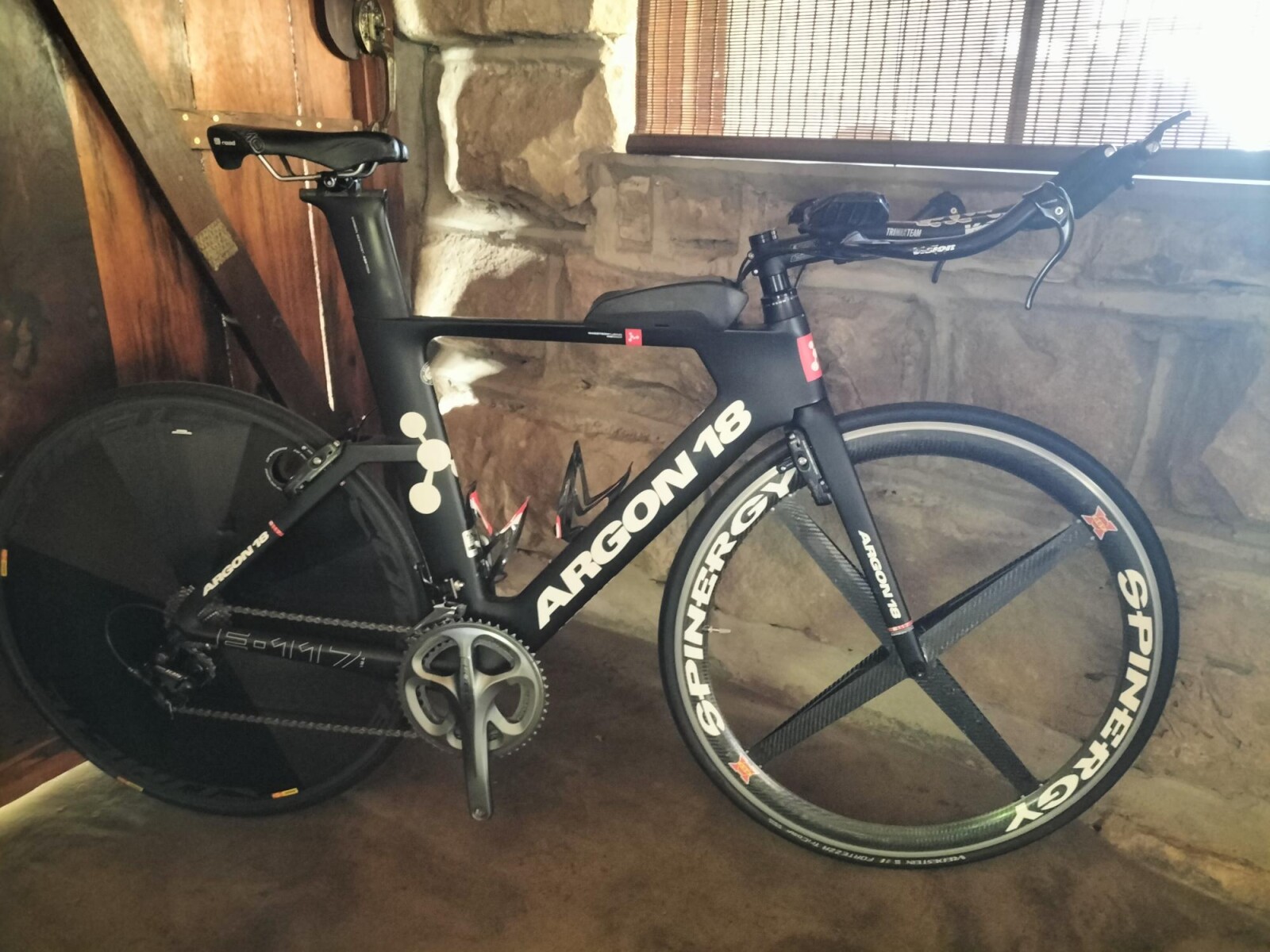 Argon 18 E-117 | Triathlon & Time Trial Bikes | Bike Hub