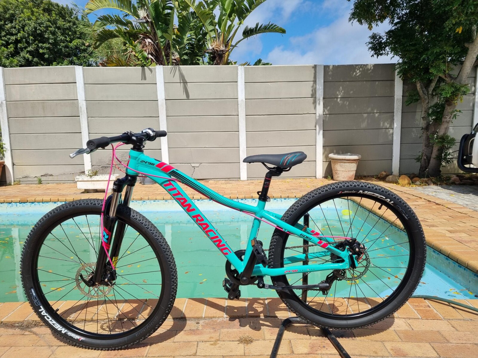 2020 Titan Racing 24 9R *LIKE NEW* | Kids Bikes | Bike Hub