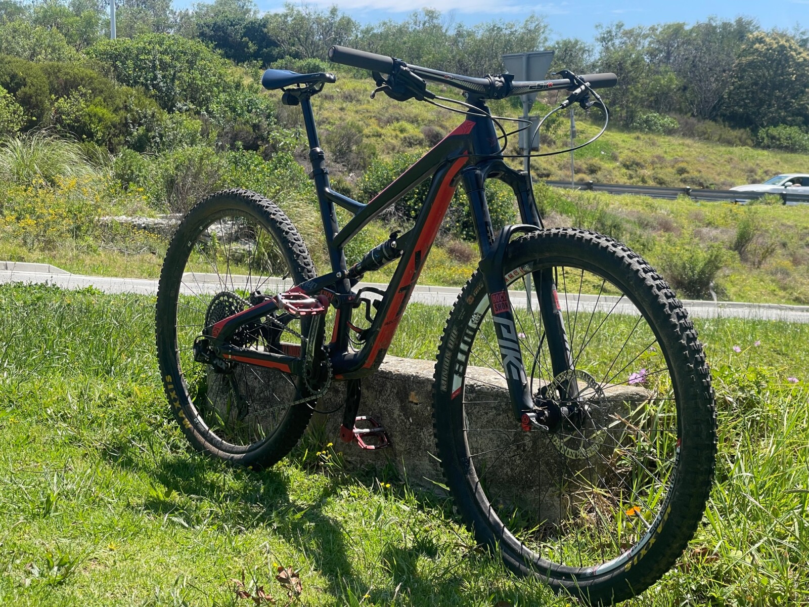 YT 29 Jeffsy | Dual Suspension Mountain Bikes | Bike Hub