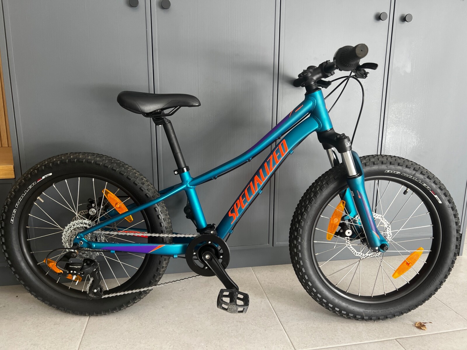 Specialized RipRock 20 | Kids Bikes | Bike Hub