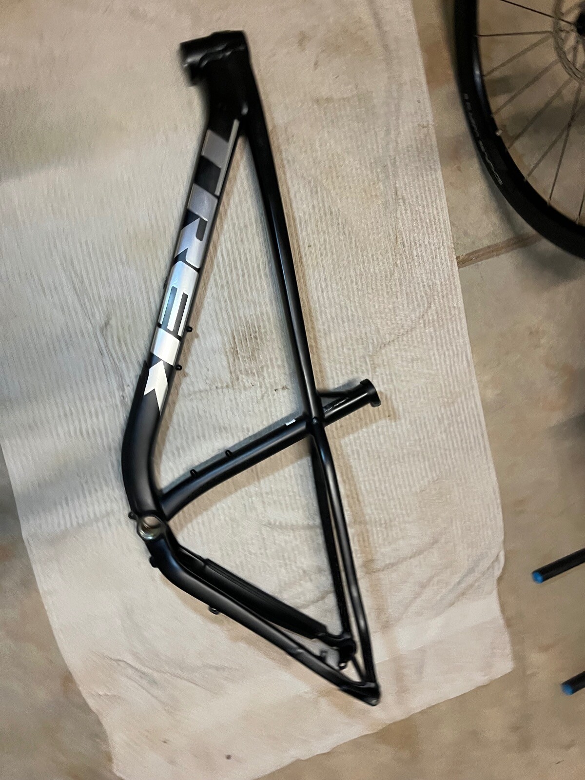 Trek Roscoe (M) Like New! | Hardtail Mountain Bike Frames | Bike Hub