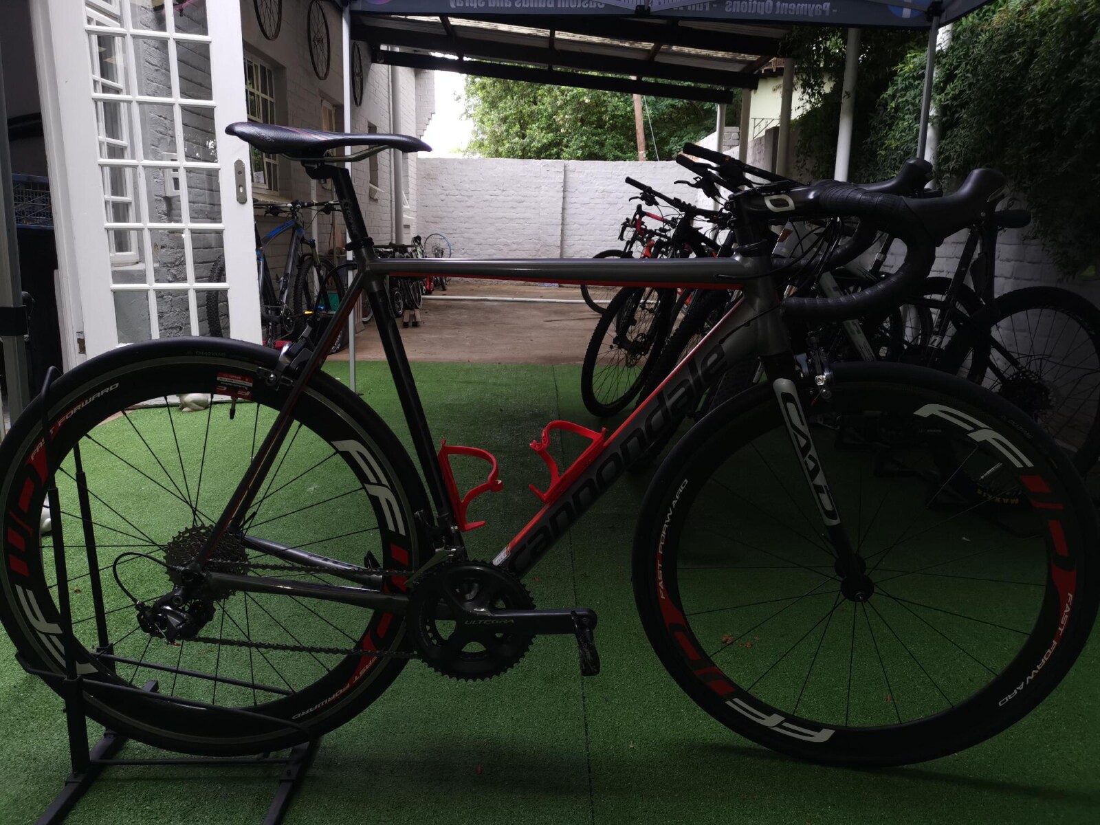 Cannondale Caad 12 | Road Bikes | Bike Hub