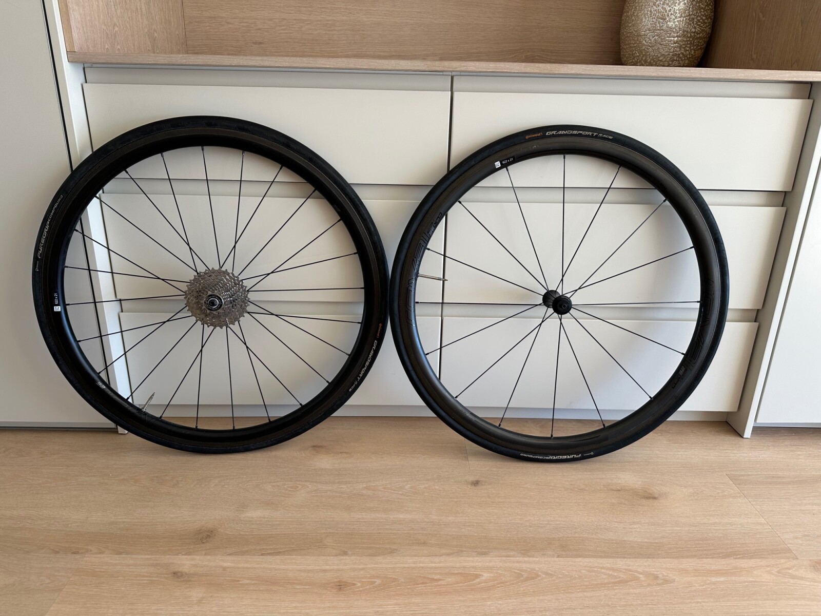 Set of Roval Rapide CLX 32 | Road Bike Wheels | Bike Hub