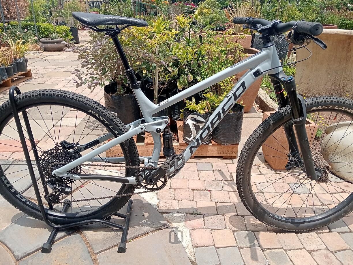 NORCO FLUID 9 | Dual Suspension Mountain Bikes | Bike Hub