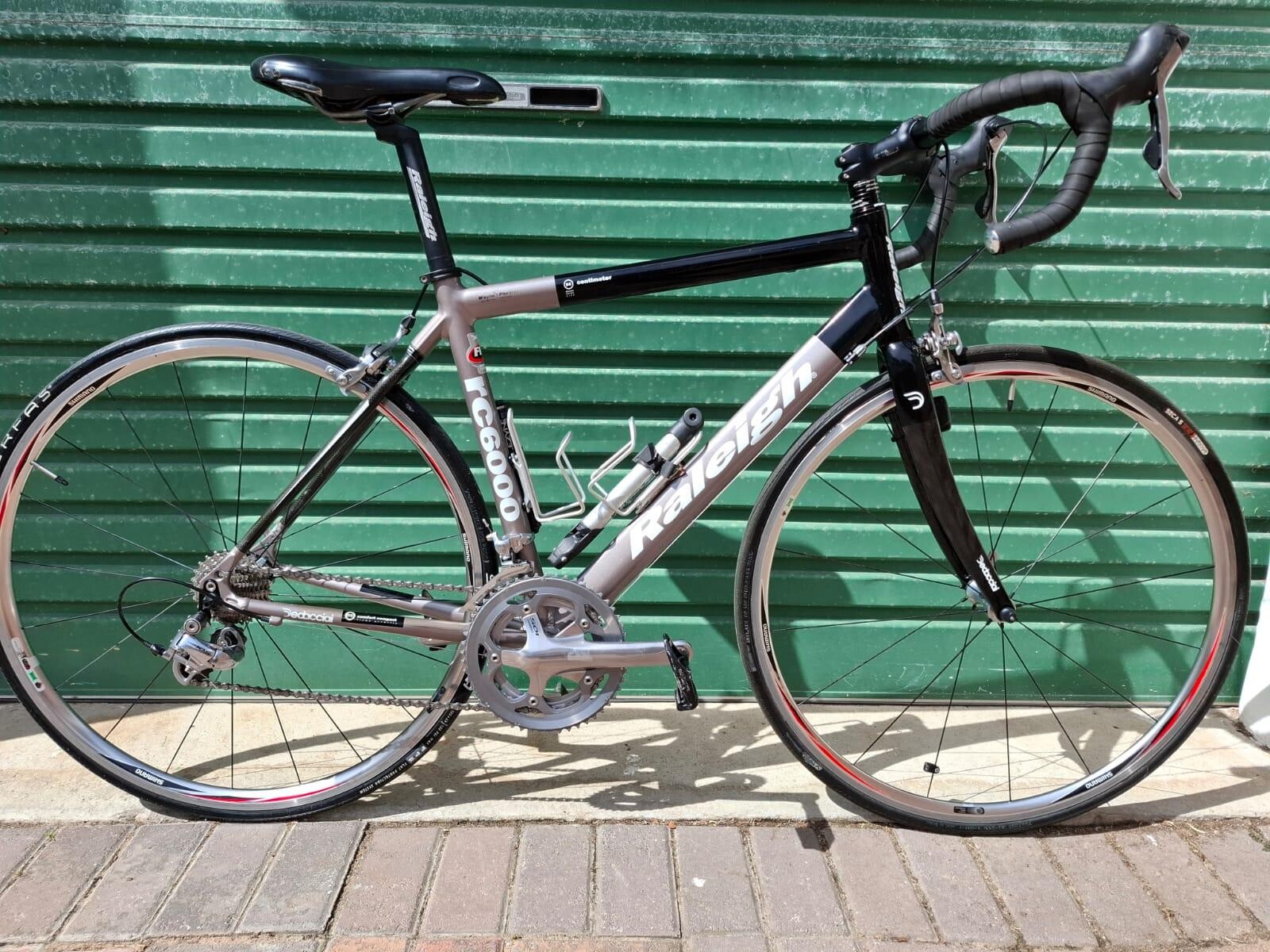 Raleigh RC6000 Road Bike. Med - 50cm. Extras Incl. | Road Bikes | Bike Hub