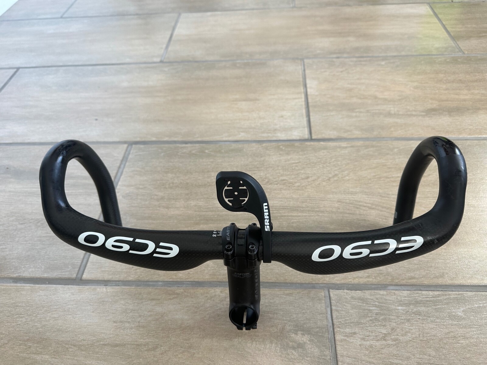 EC 90 Carbon Bars | Handlebars | Bike Hub