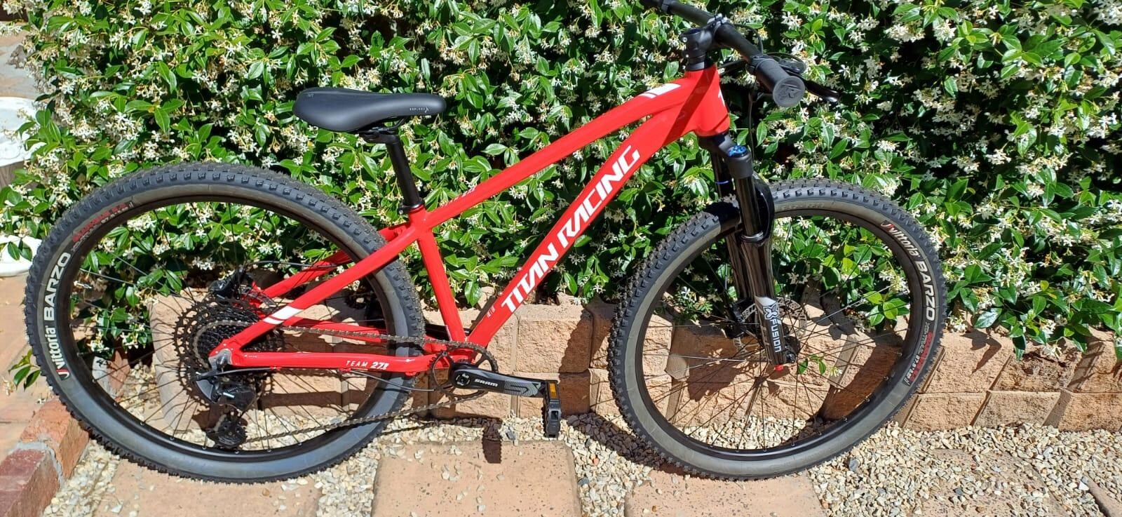 Titan Rcing Bike Team 27.5" | Hardtail Mountain Bikes | Bike Hub