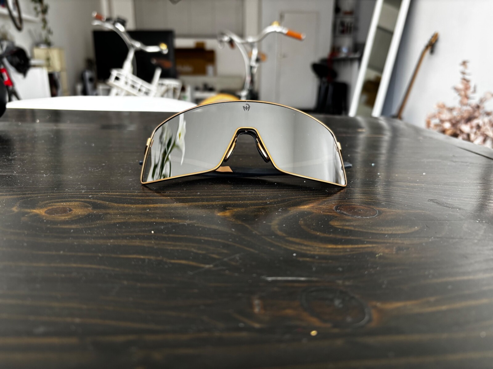 Oakley sutro Ti | Eyewear | Bike Hub