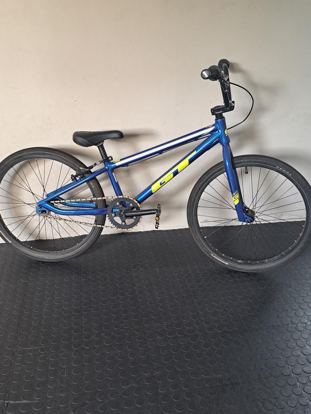 GT MACH ONE BMX RACING | BMX Bikes | Bike Hub