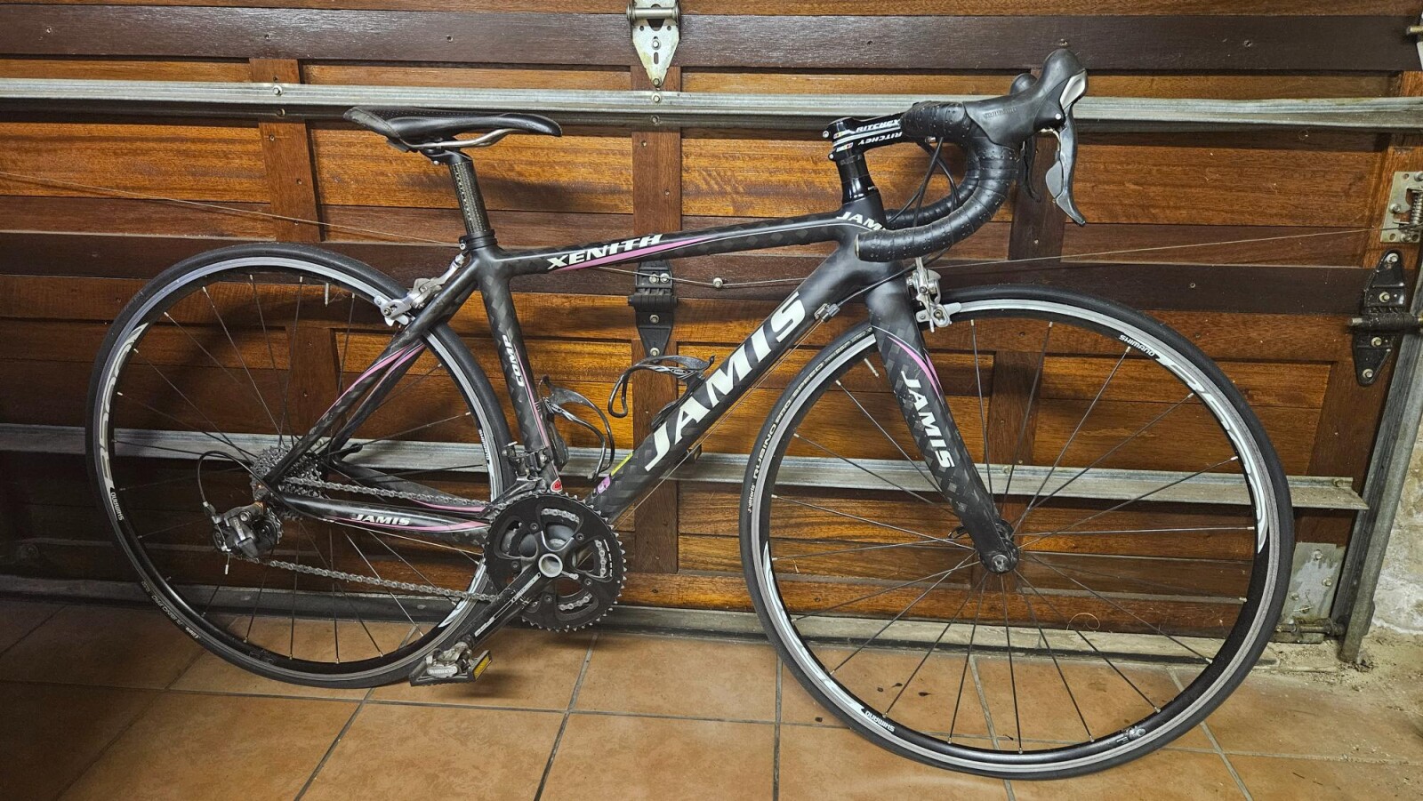 Jamis Xenith | Road Bikes | Bike Hub