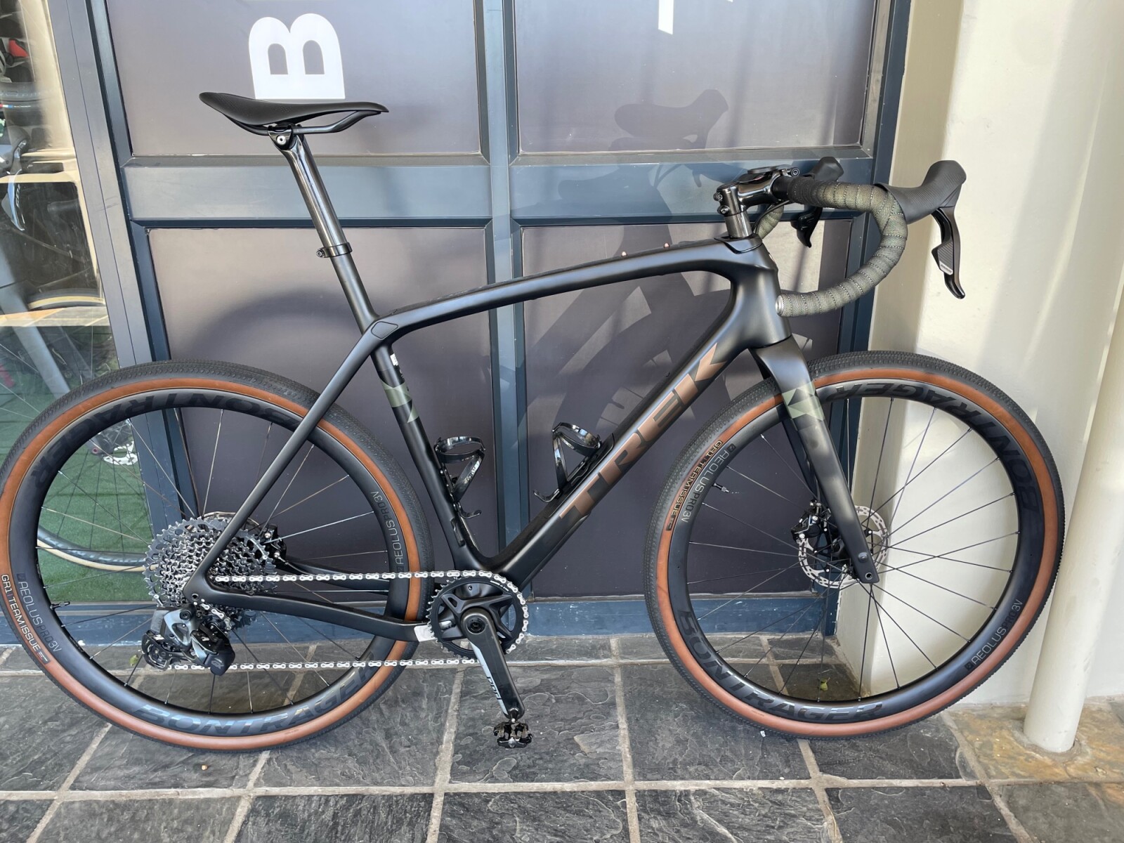 Trek Checkpoint SLR | Gravel Bikes | Bike Hub
