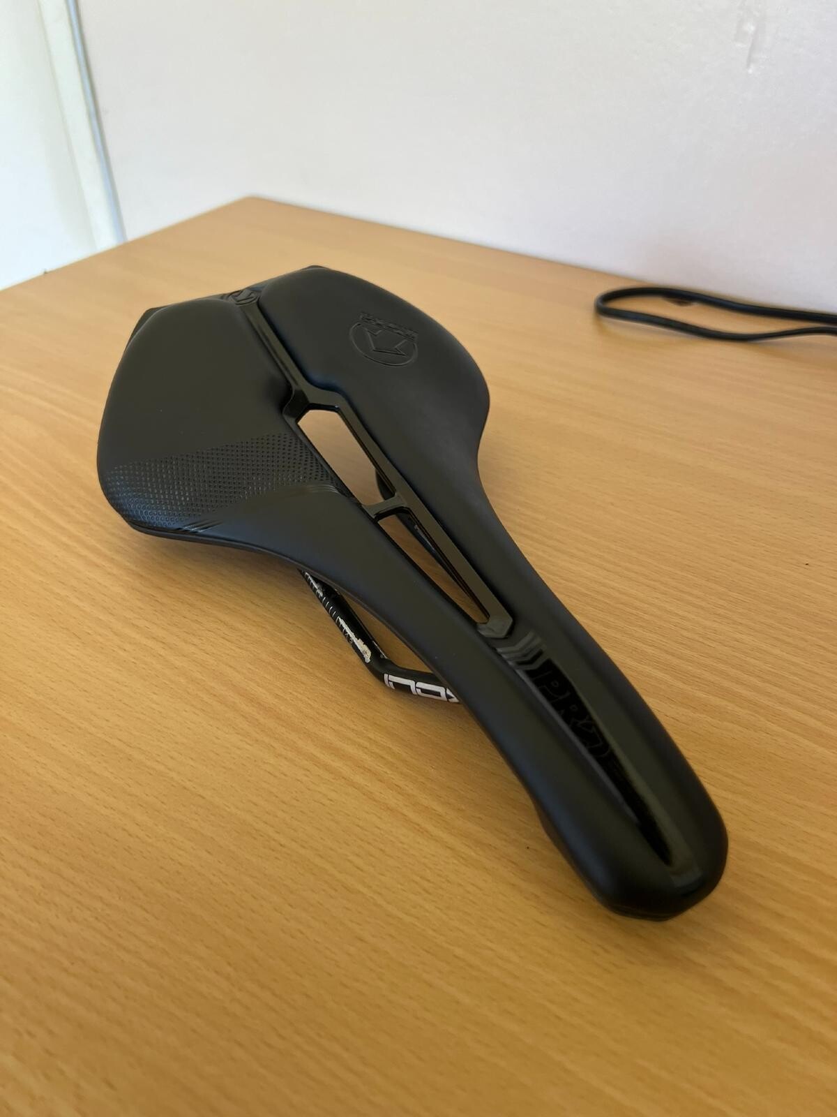 Pro Turnix Performance Saddle - 152cm | Saddles | Bike Hub