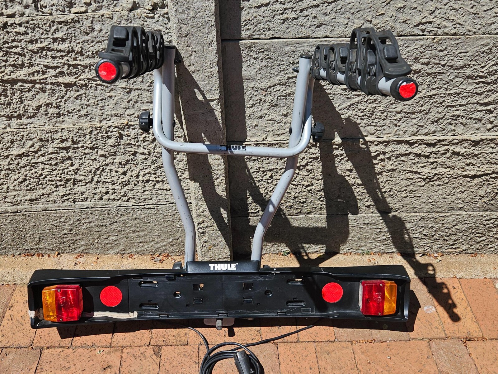 THULE HANG-ON 4+ NUMBER PLATE HOLDER | Bike Racks | Bike Hub