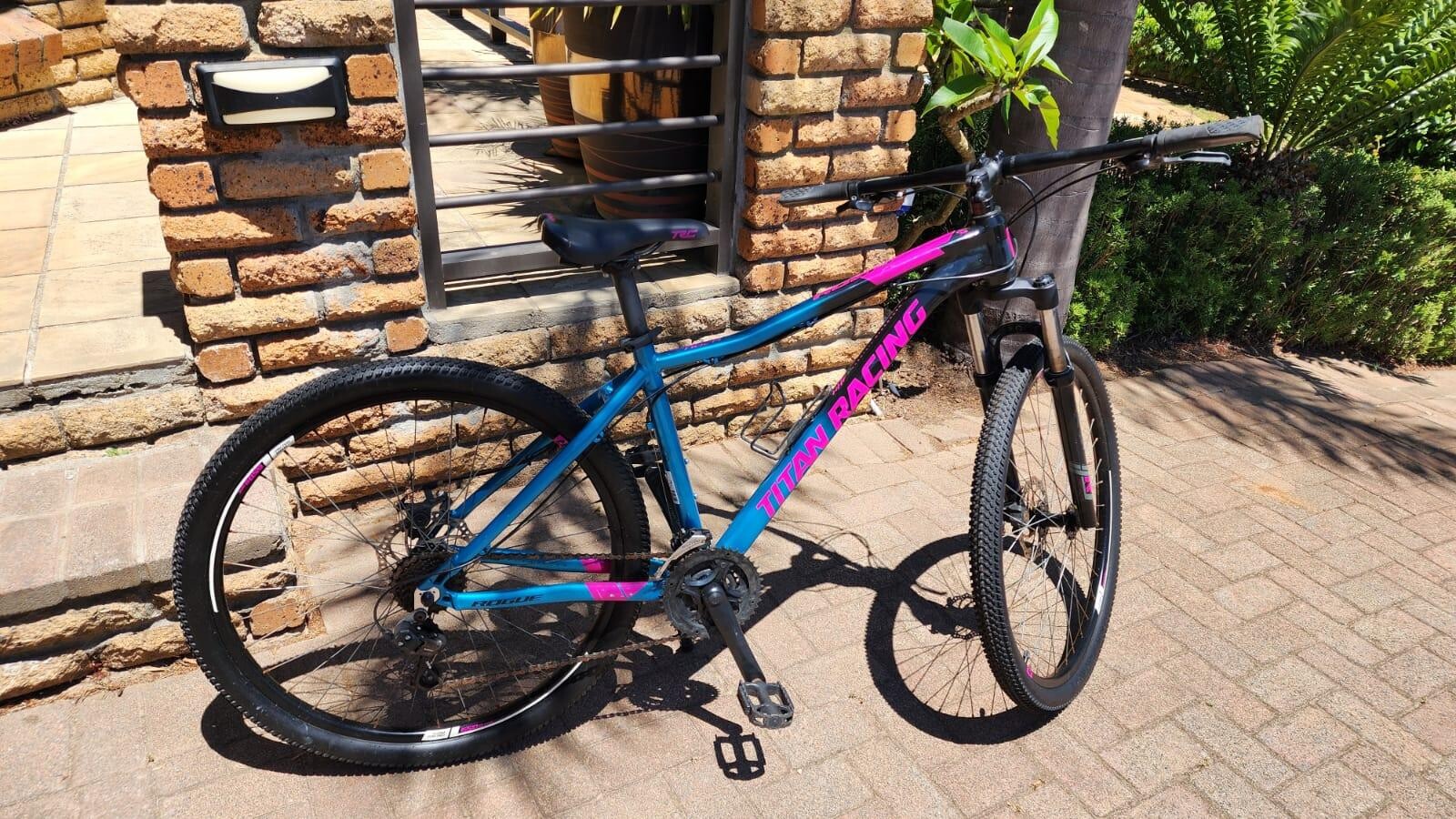 Titan Rogue Calypso Nova | Hardtail Mountain Bikes | Bike Hub