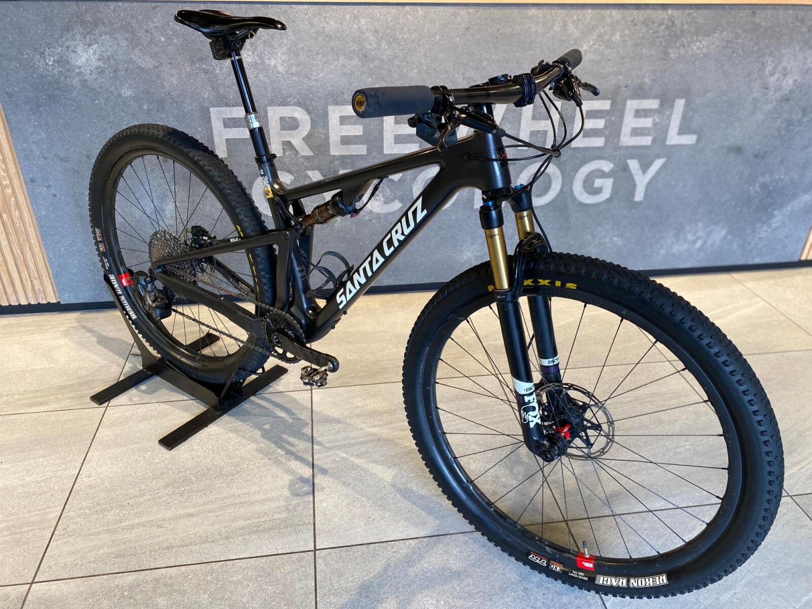 Santa Cruz Blur 3 CC | Dual Suspension Mountain Bikes | Bike Hub