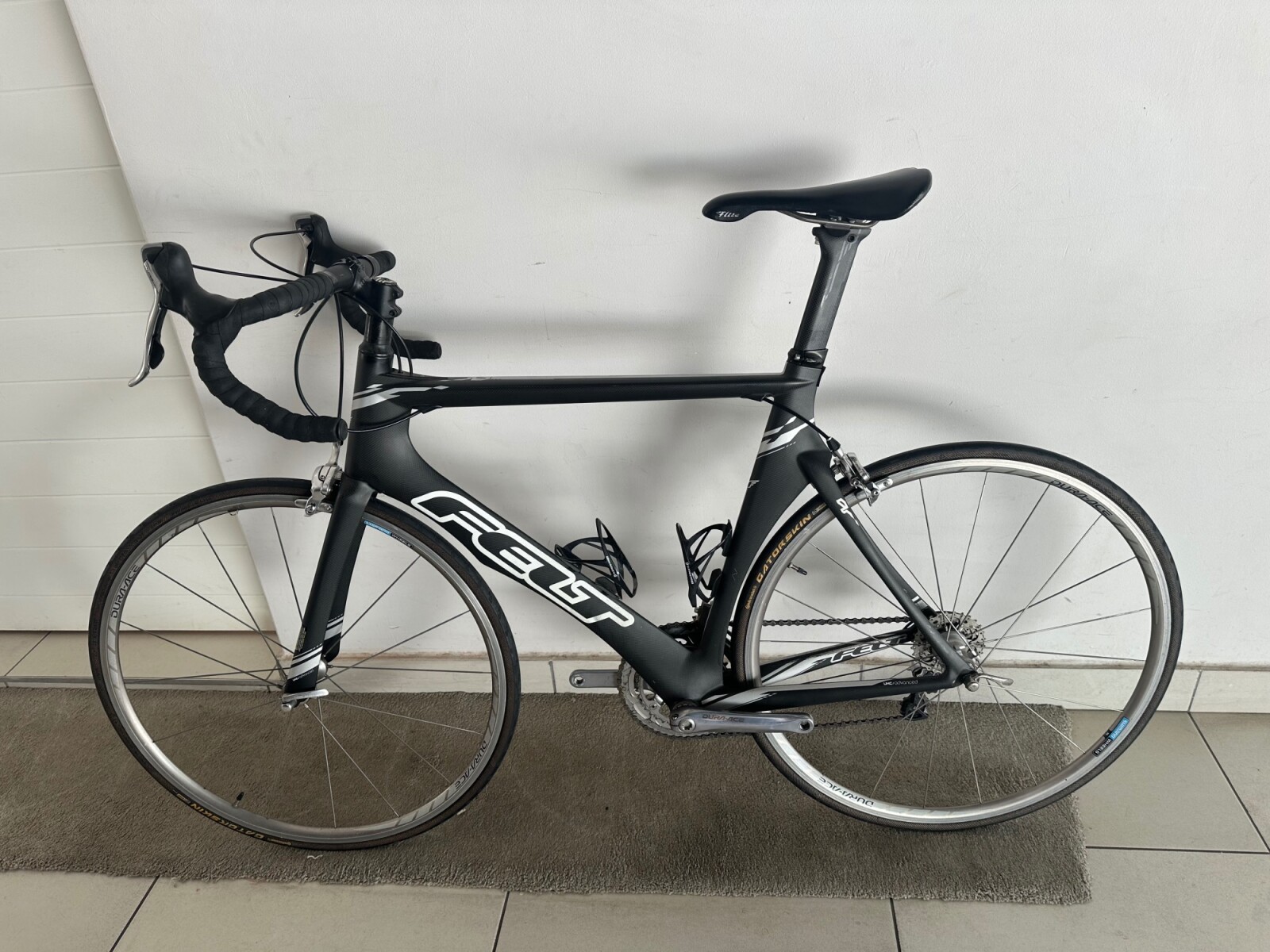 Felt Dura Ace Full Carbon | Road Bikes | Bike Hub