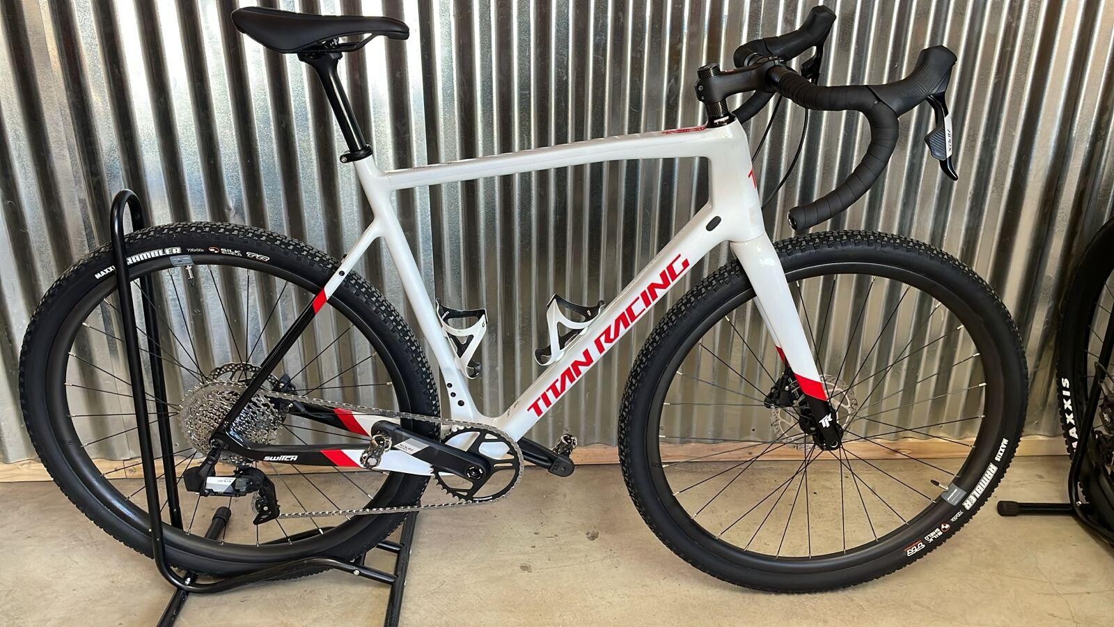 Titan Switch PRO | Gravel Bikes | Bike Hub