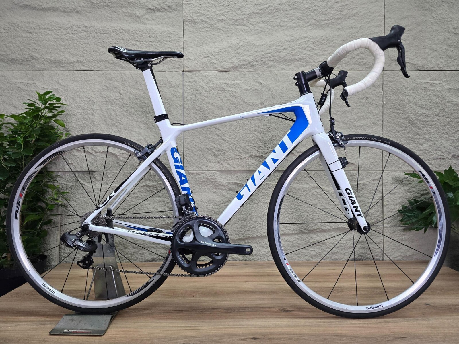 GIANT TCR COMPOSITE 3 (54cm) **Carbon-Di2** | Road Bikes | Bike Hub