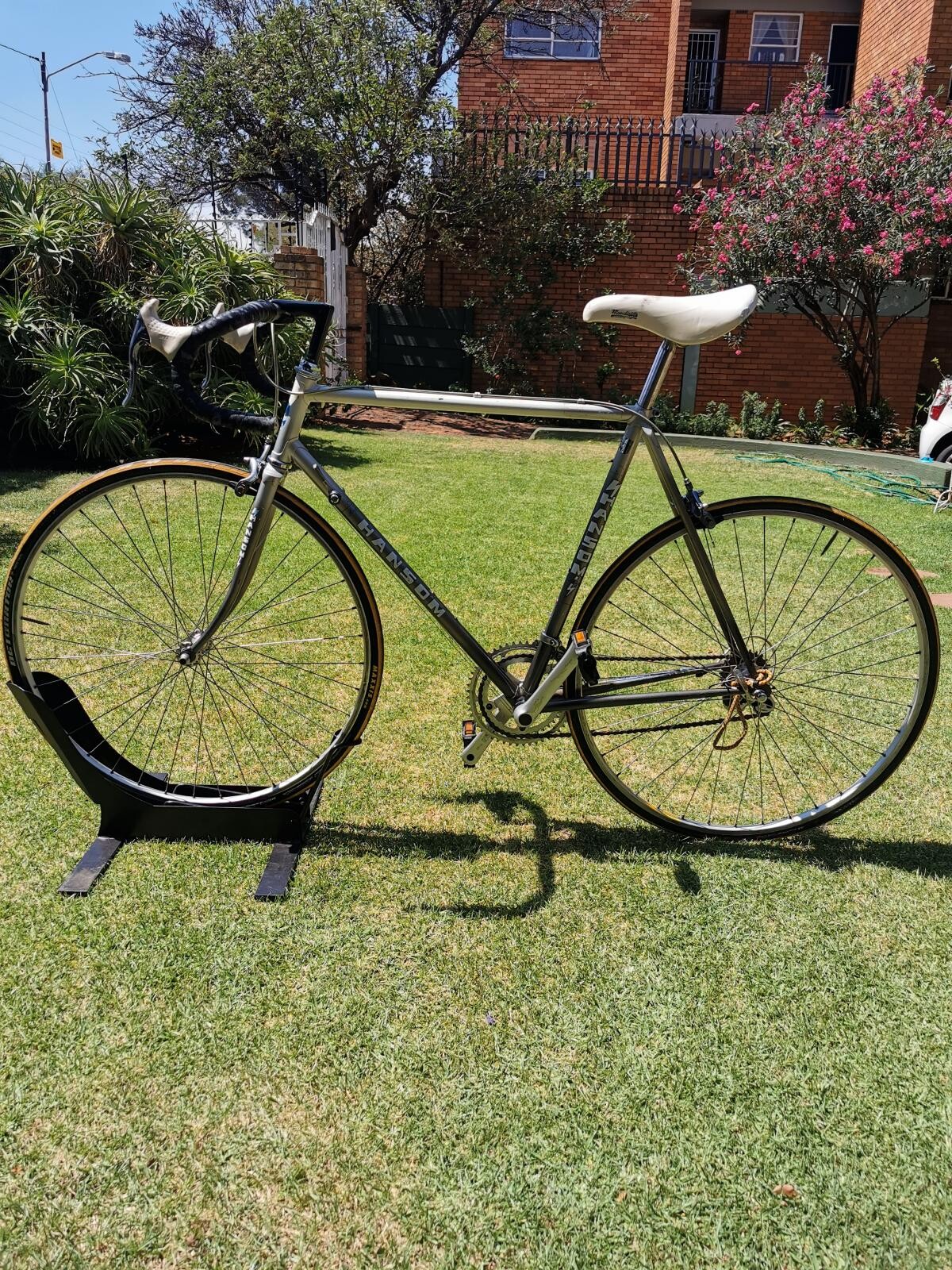 Hansom bike | Road Bikes | Bike Hub
