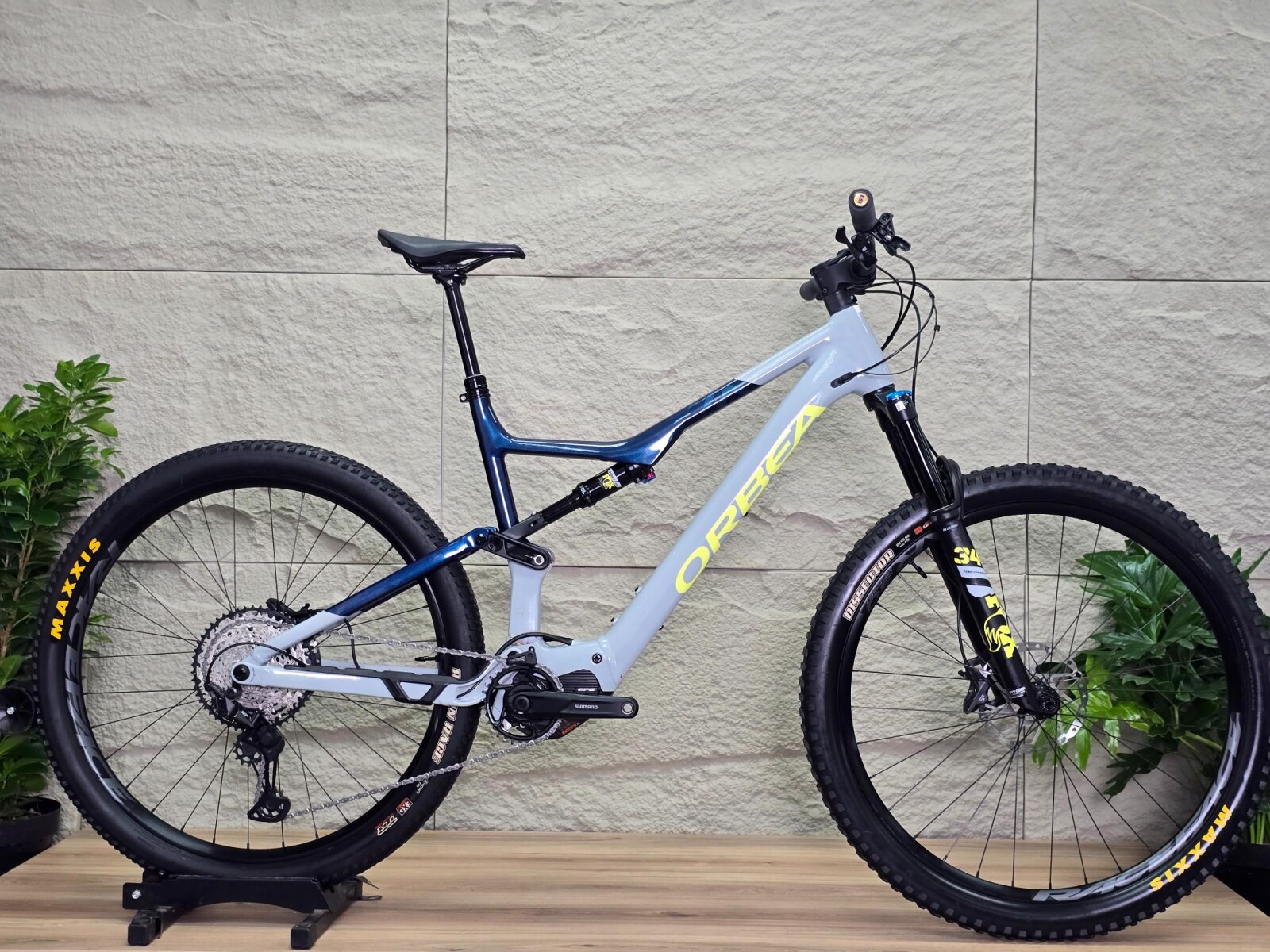ORBEA RISE H20 (XL) **2023-2000Km-540Wh** | Dual Suspension Mountain E ...