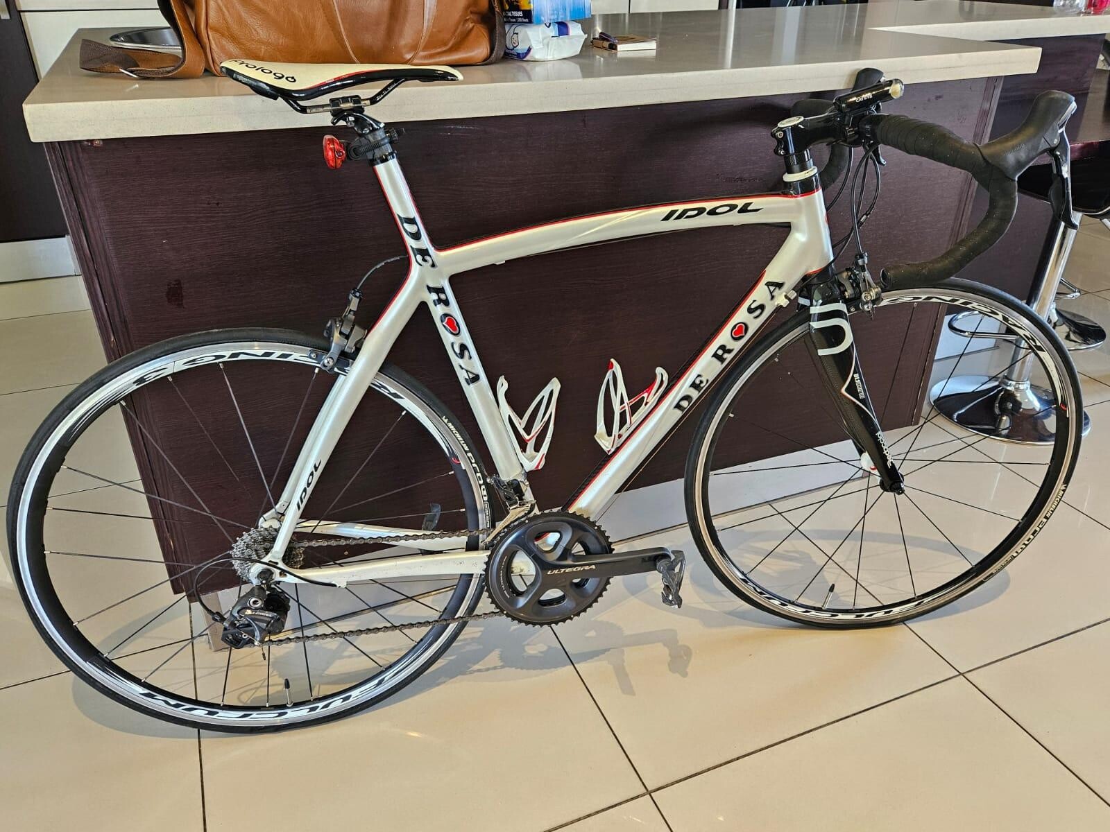 Full Carbon De Rosa Idol | Road Bikes | Bike Hub