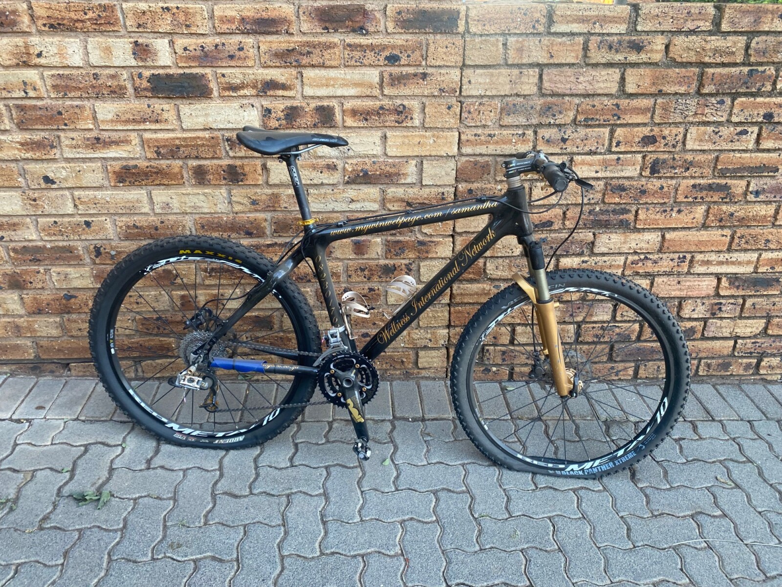 Custom carbon mountain bike | Hardtail Mountain Bikes | Bike Hub