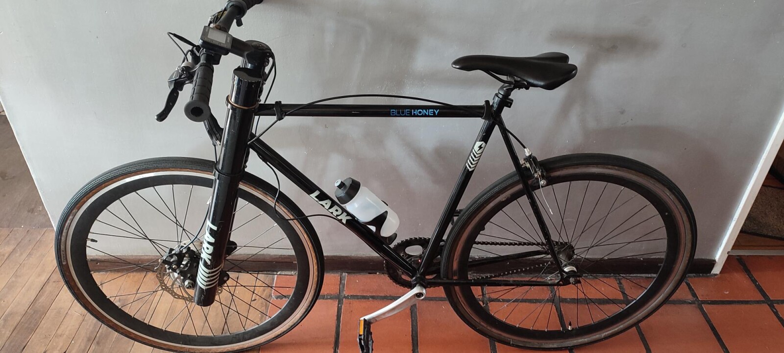 Lark electric commuter bike | Commuter E-Bikes | Bike Hub