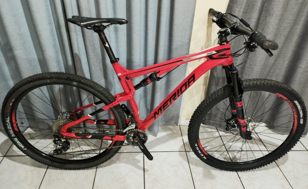 Merida 96 XT ed. CARBON | Dual Suspension Mountain Bikes | Bike Hub