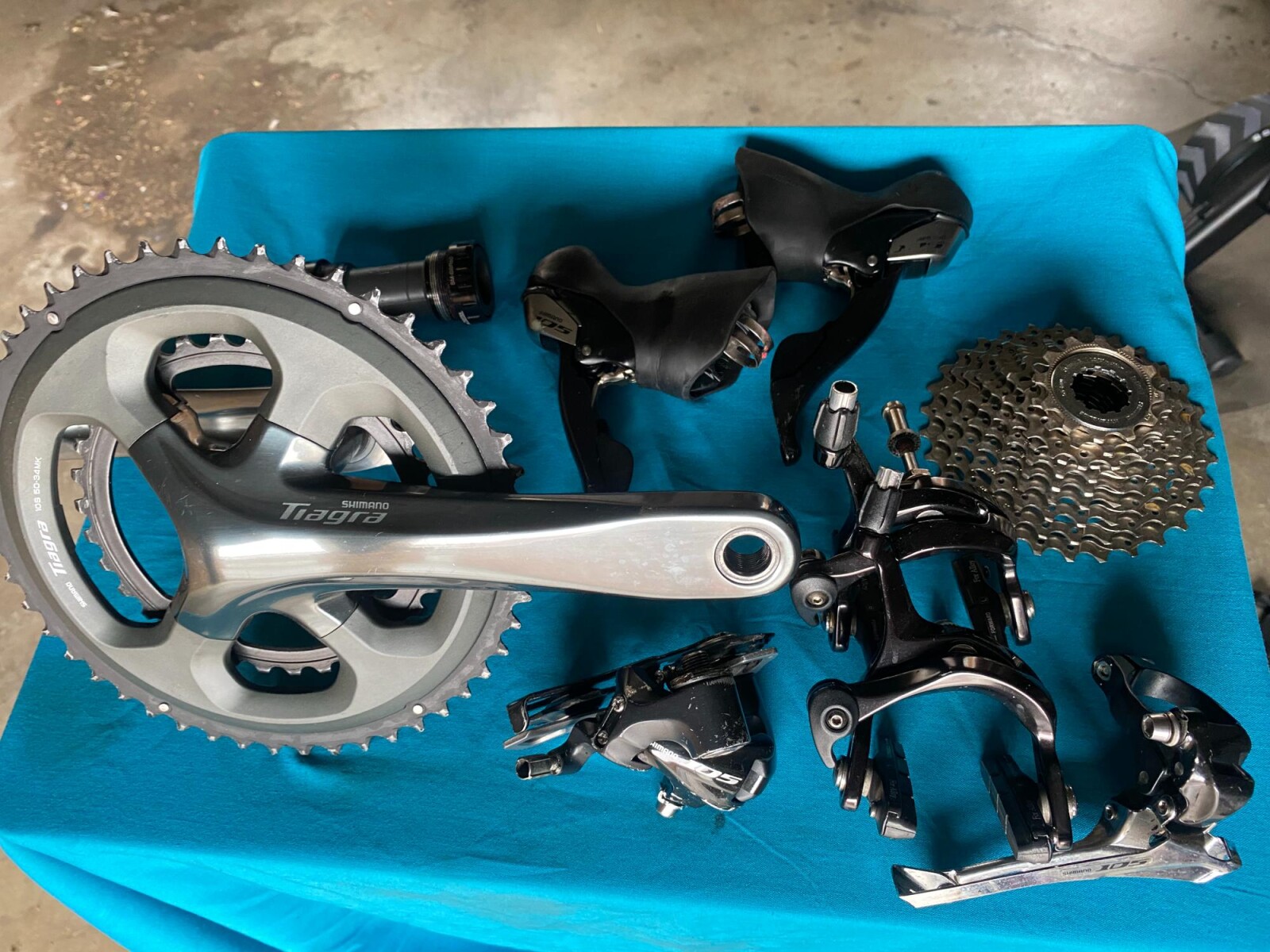 Shimano 10 Speed Groupset | Complete Groupsets | Bike Hub