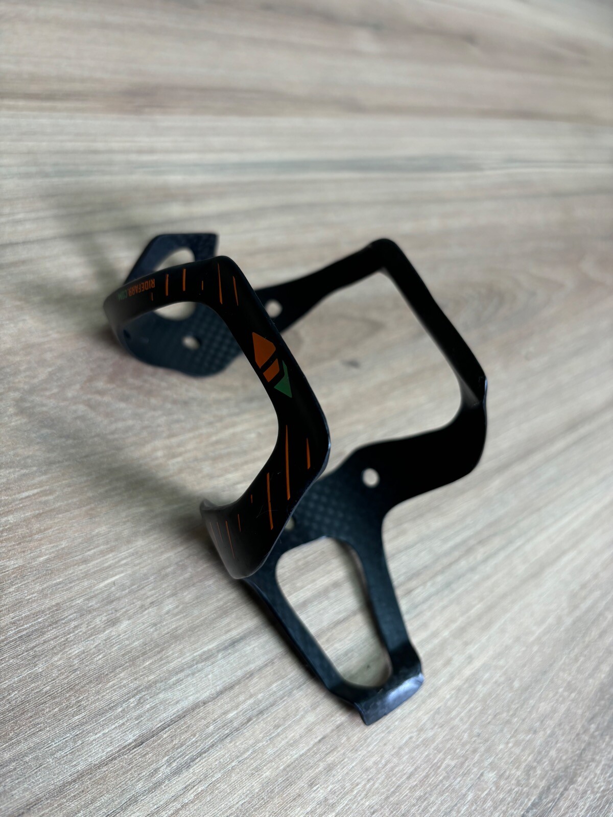 FARR **CARBON** BOTTLE CAGE | Bottle Cages | Bike Hub