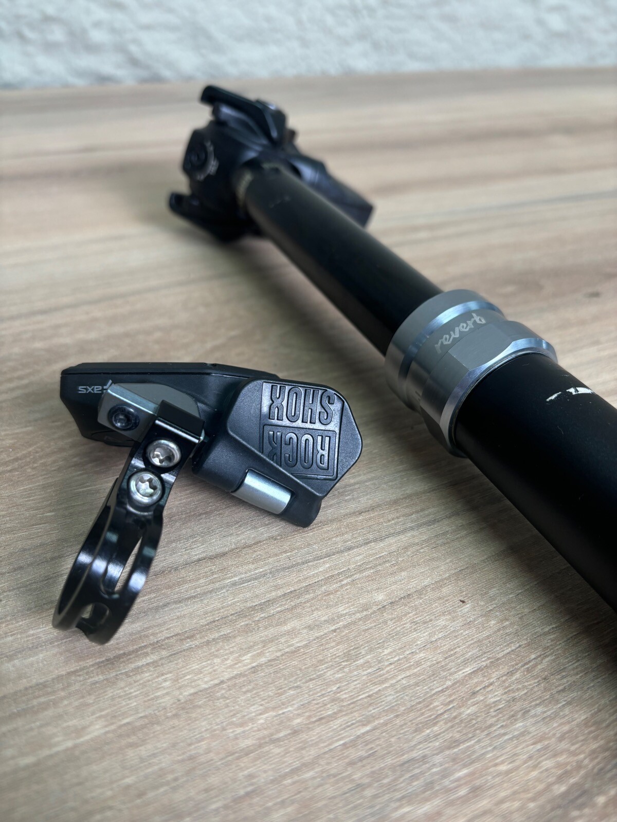 ROCKSHOX REVERB AXS 30.9 mm DROPPER POST | Dropper Seat Posts | Bike Hub