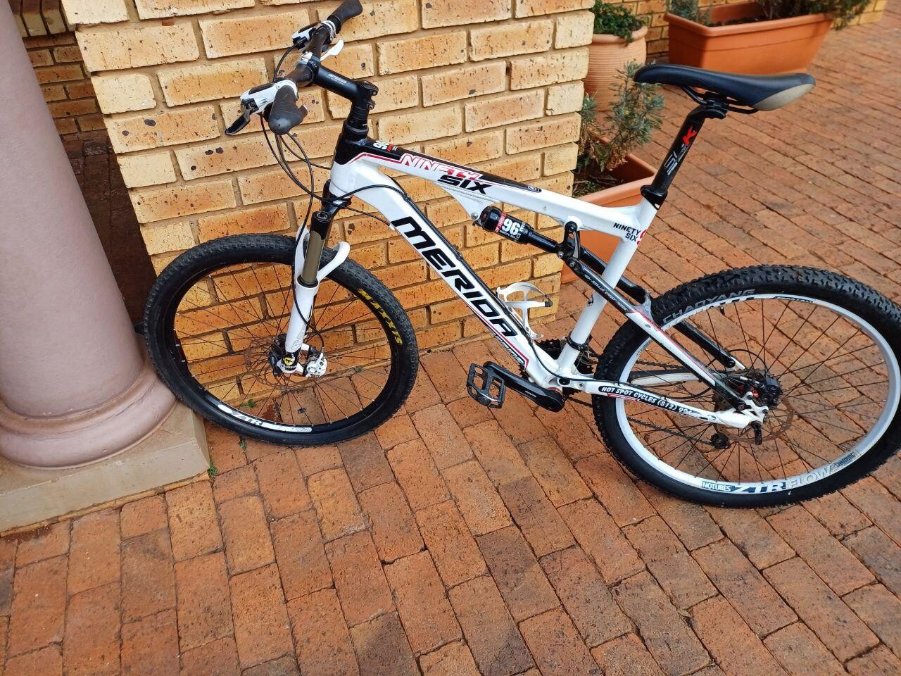 Merida 96 HFS 3000 | Dual Suspension Mountain Bikes | Bike Hub