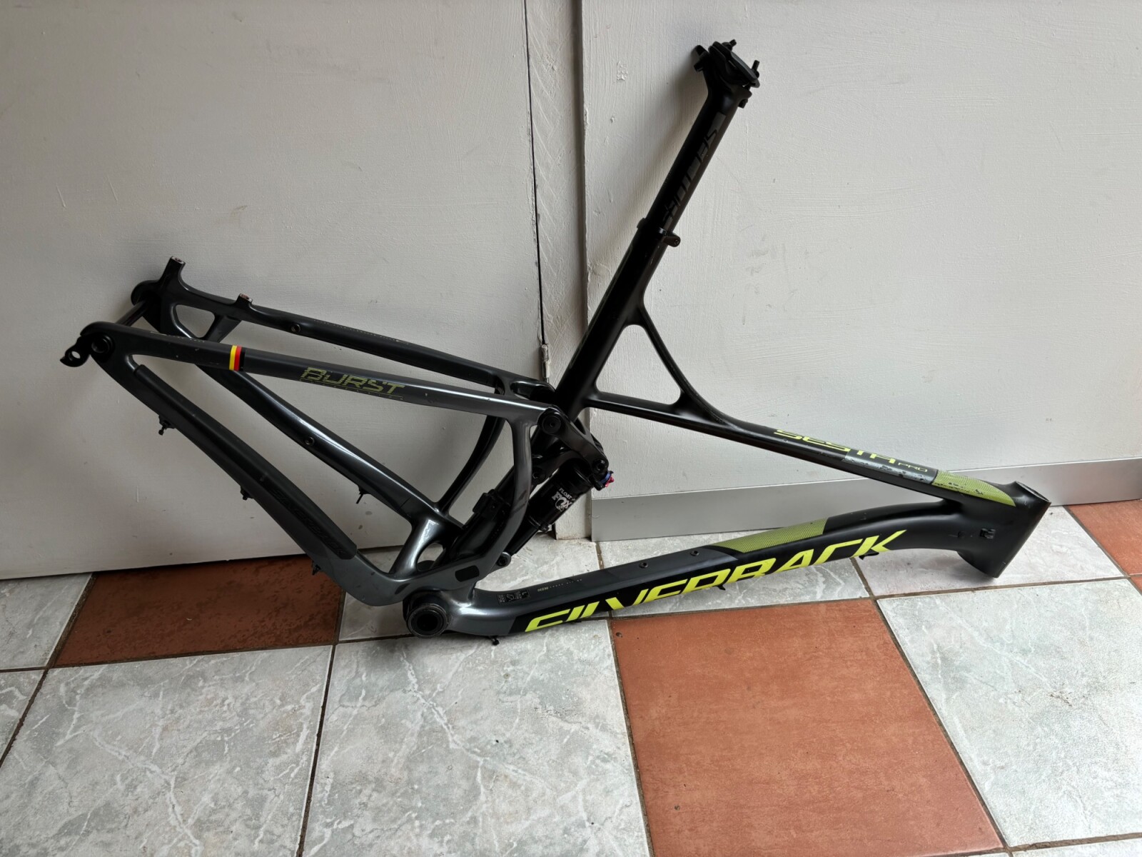 Silverback Sesta Pro Carbon Frame (L) | Dual Suspension Mountain Bike ...