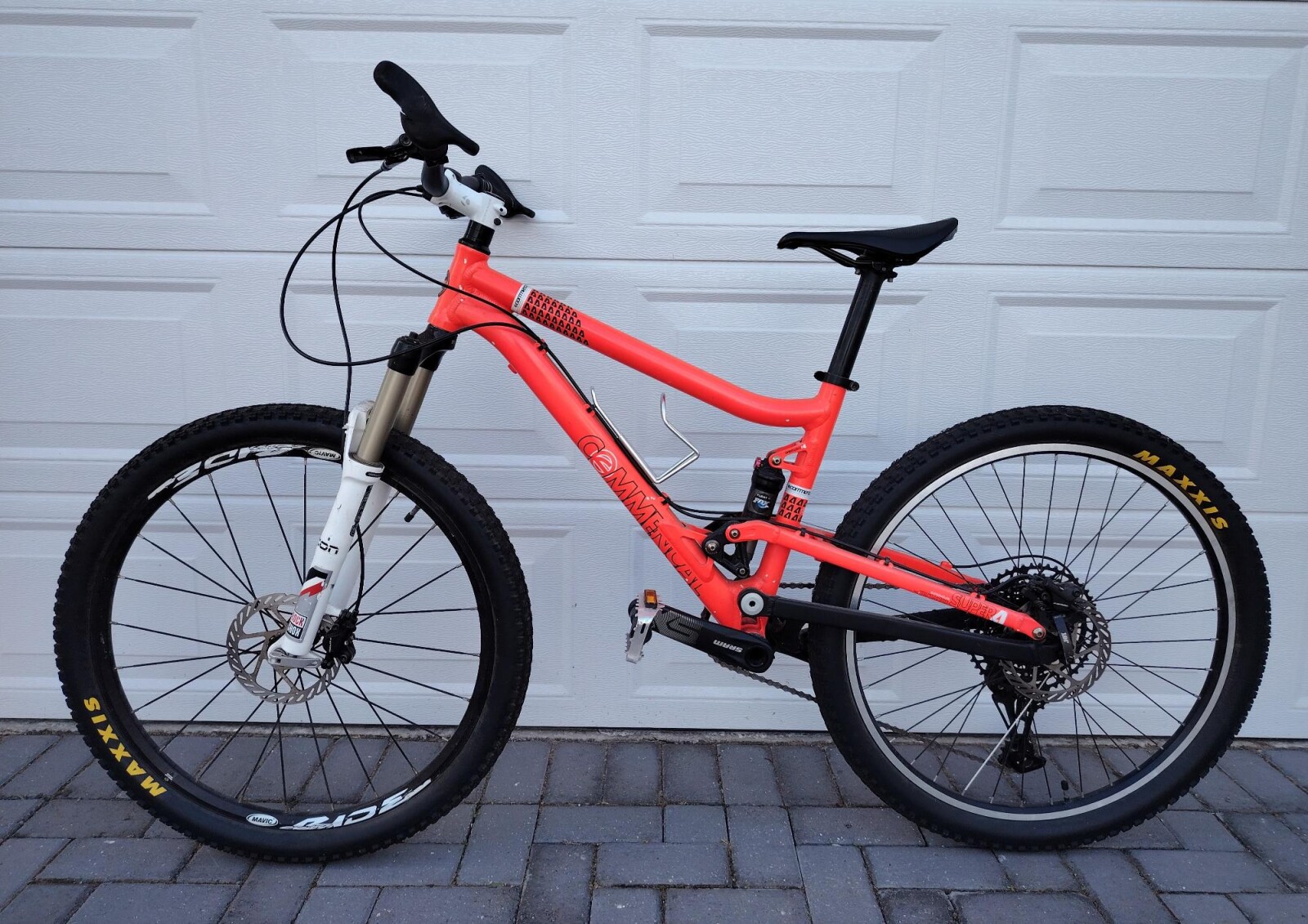 Commencal Super 4 26" 1x12 | Dual Suspension Mountain Bikes | Bike Hub