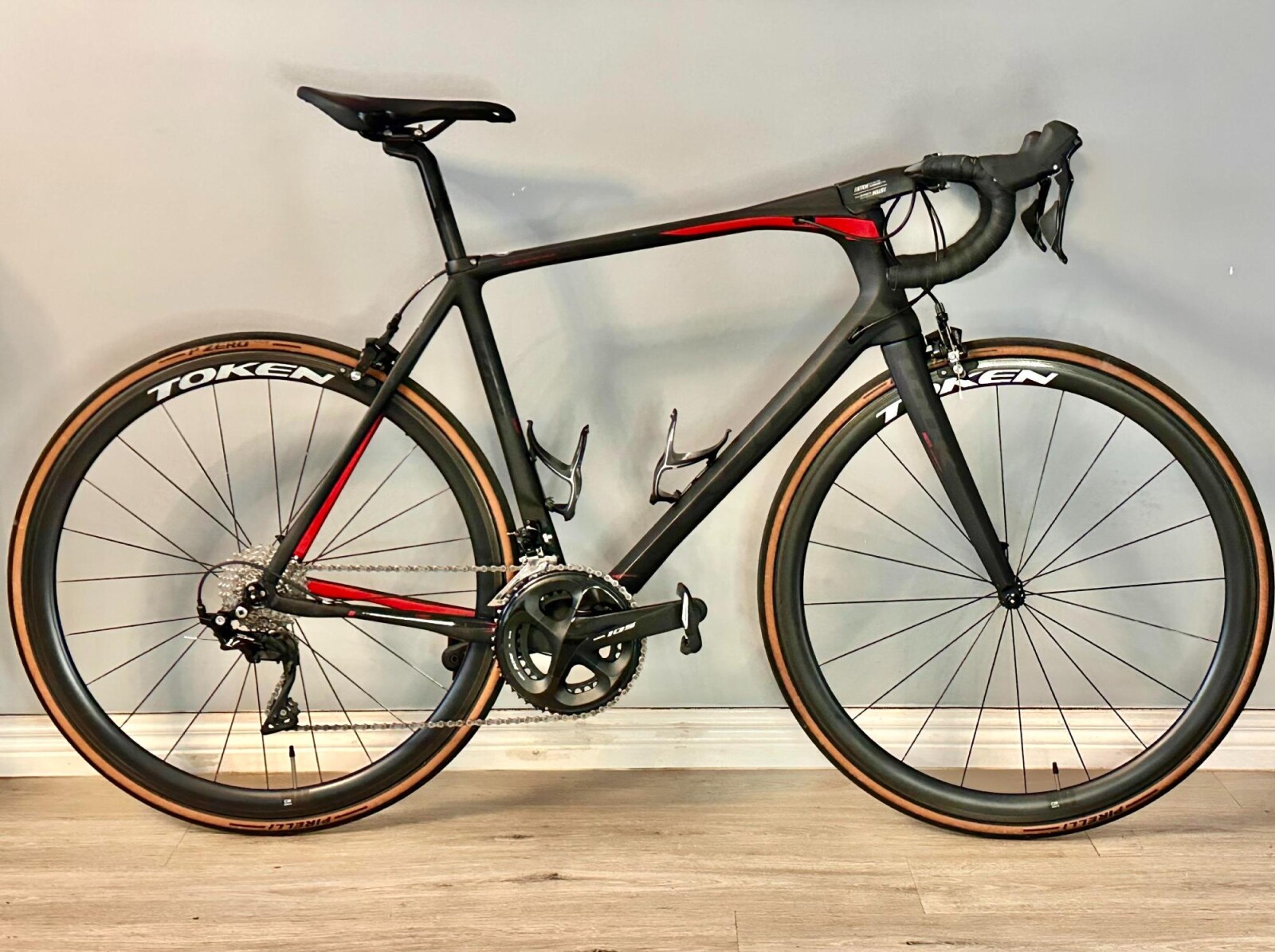 Look carbon road bike, carbon Token wheels | Road Bikes | Bike Hub