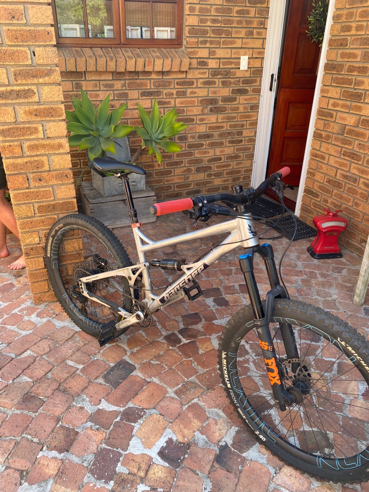 Banshee spitfire v2 | Dual Suspension Mountain Bikes | Bike Hub