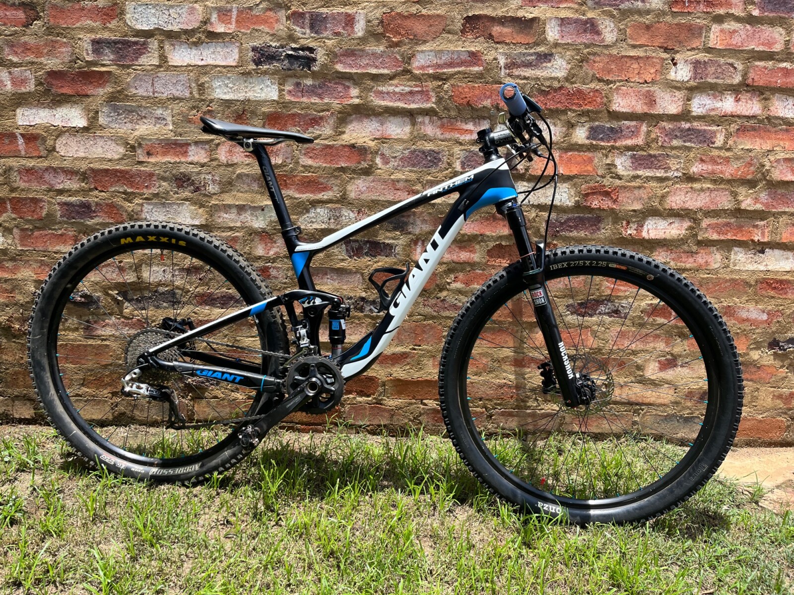 Giant Anthem Carbon | Dual Suspension Mountain Bikes | Bike Hub