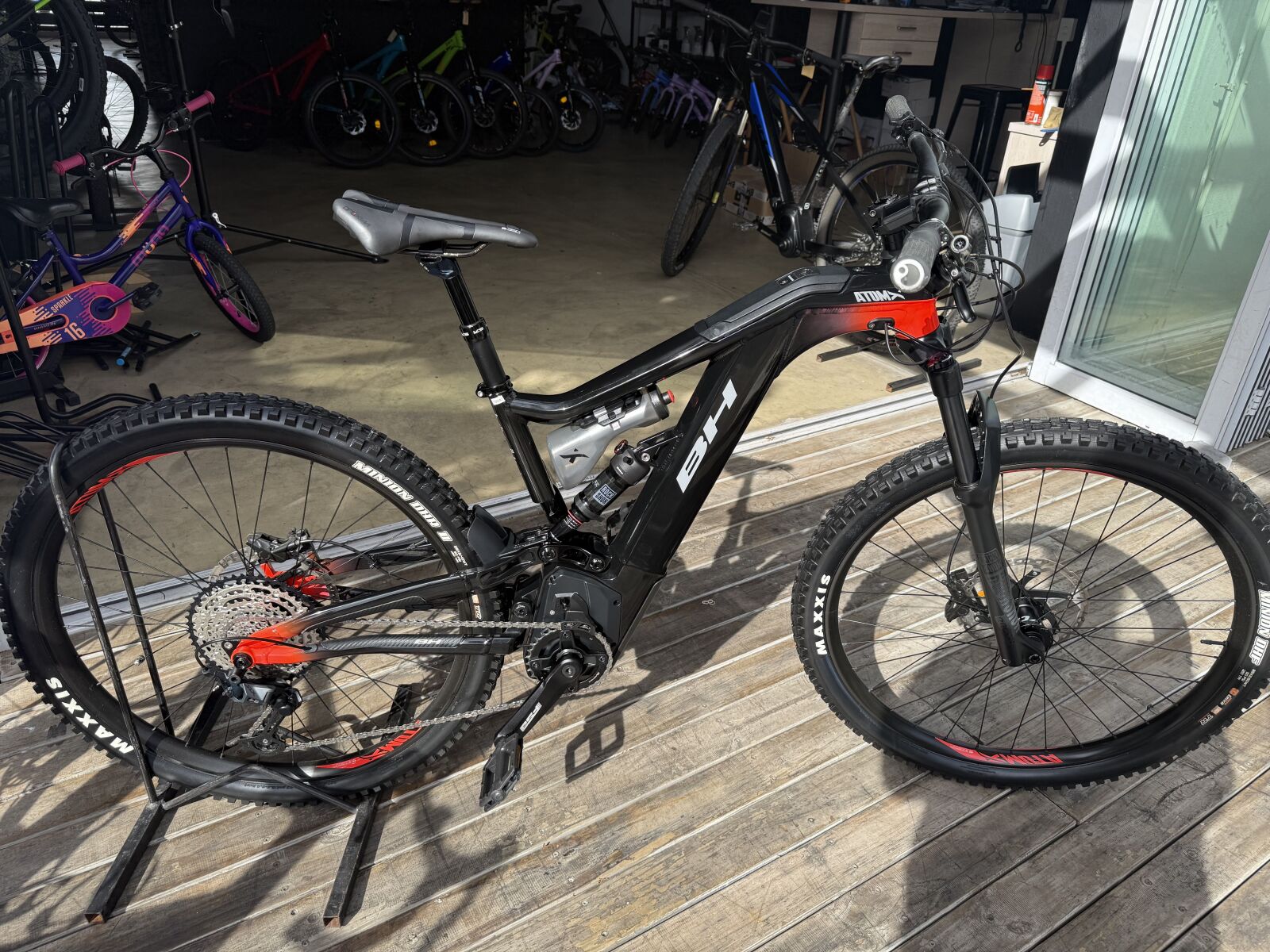 BH Atom-X 720WH | Dual Suspension Mountain E-Bikes | Bike Hub