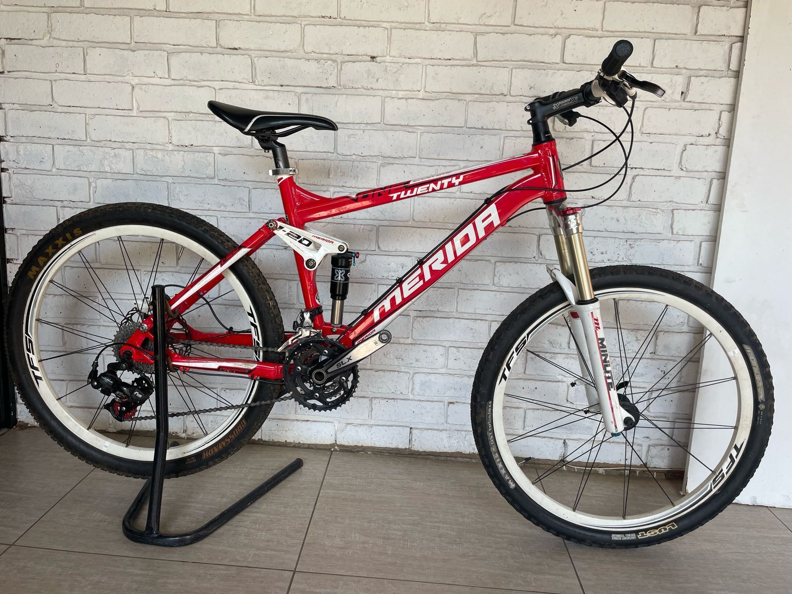 Merida One Twenty TFS 800 | Road Bikes | Bike Hub