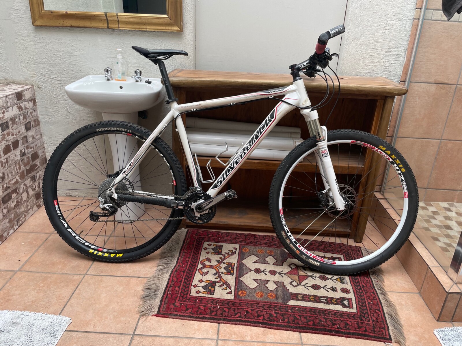 Silverback Vida 1 XL 29er | Hardtail Mountain Bikes | Bike Hub