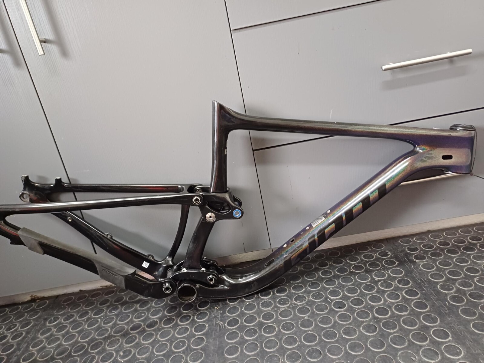 Giant Anthem | Dual Suspension Mountain Bike Frames | Bike Hub