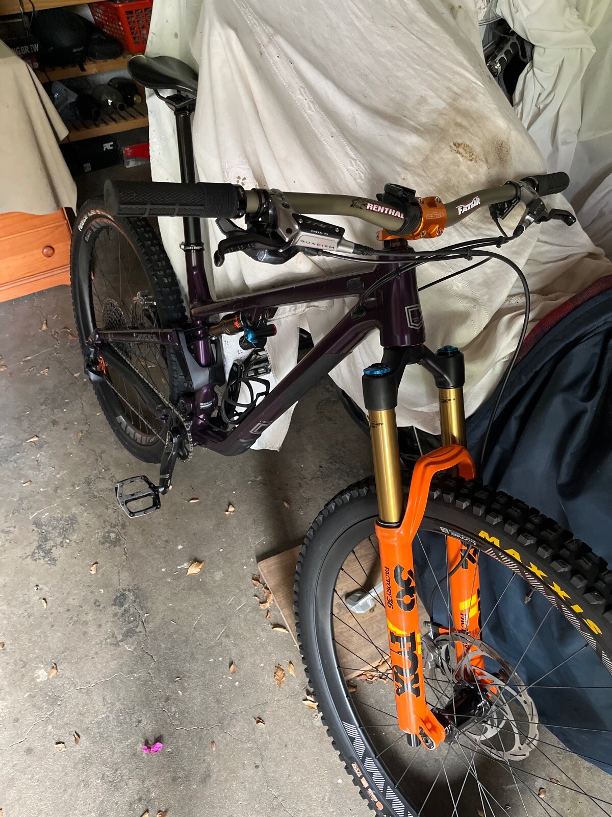 2023 Commencal TR | Dual Suspension Mountain Bikes | Bike Hub