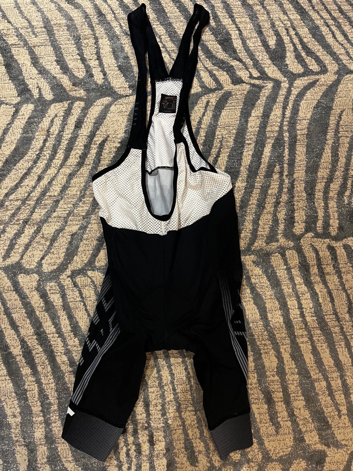 Leatt Bib | Lycra / bibshorts | Bike Hub
