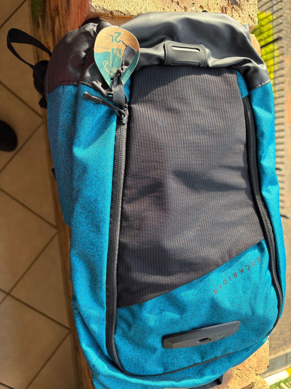 Rockrider 2L hydration pack and bladder | Hydration Packs | Bike Hub