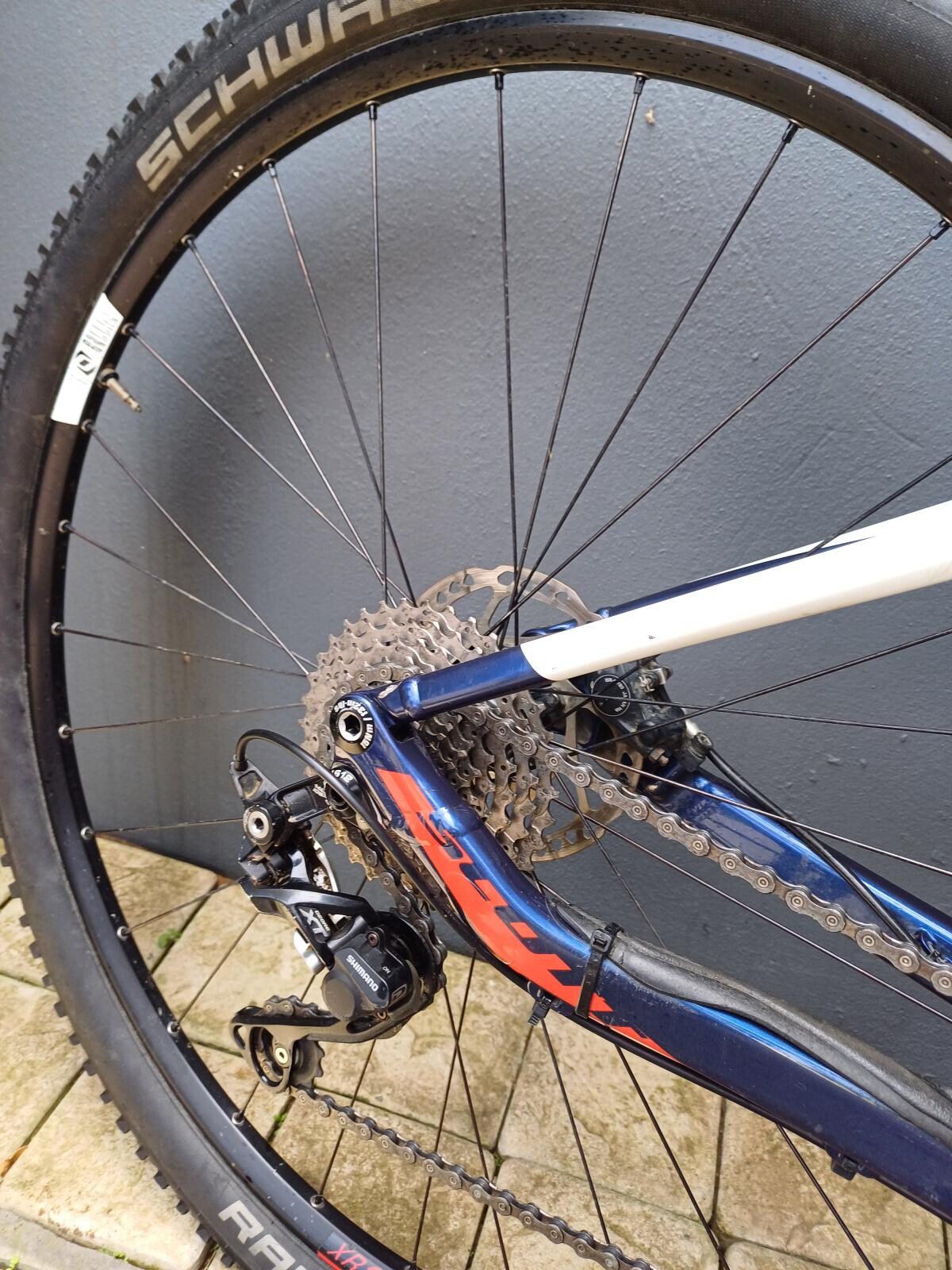 Scott Spark 910 2015 XL | Dual Suspension Mountain Bikes | Bike Hub